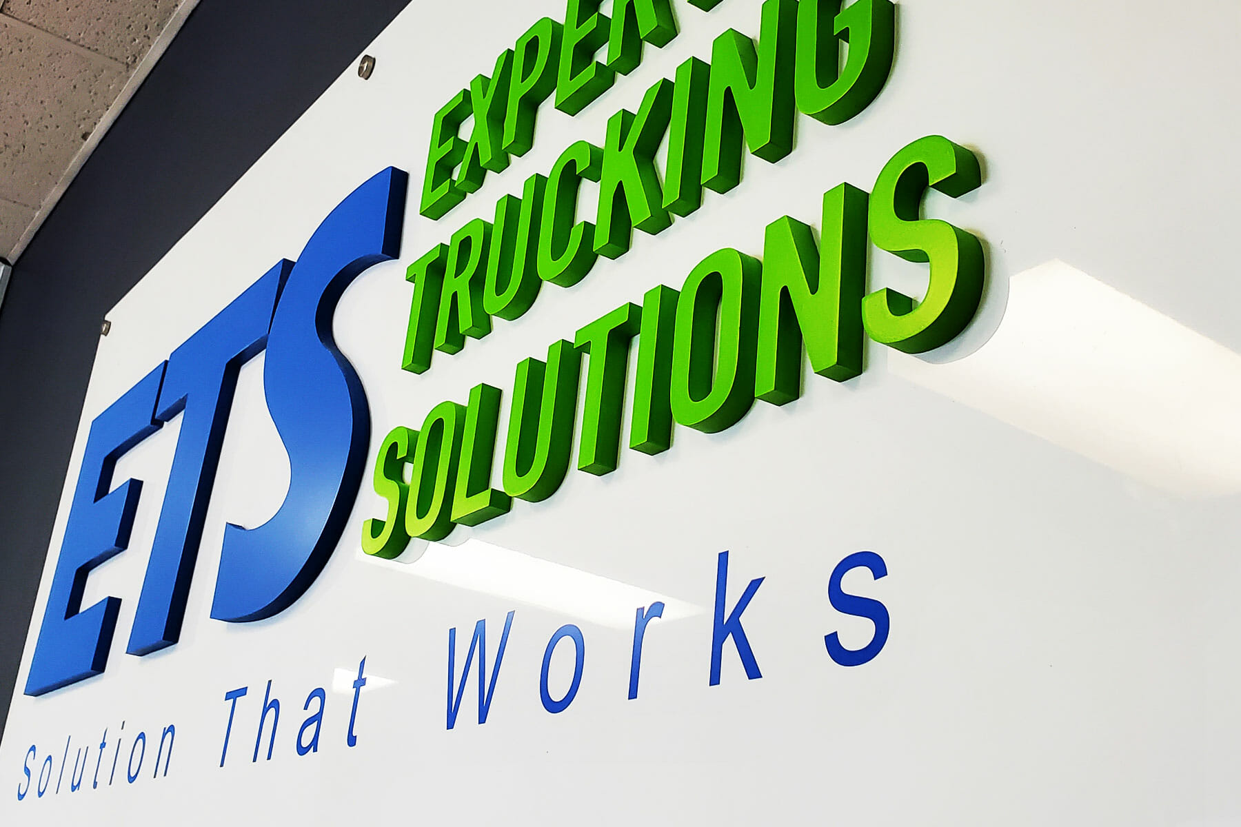 ETS - Advance Signs & Awnings